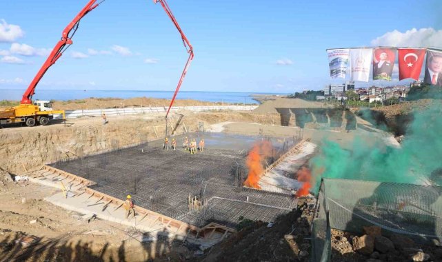 Akçaabat'ta yarı olimpik yüzme havuzunun temeli atıldı - Diğer Branşlar ... Akçaabat'ta yarı olimpik yüzme havuzunun temeli atıldı - Diğer Branşlar ...